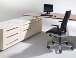 17 Sleek Office Desk Designs for Modern Interior