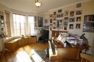 20 Cozy Music Room Designs That Redefine Styles