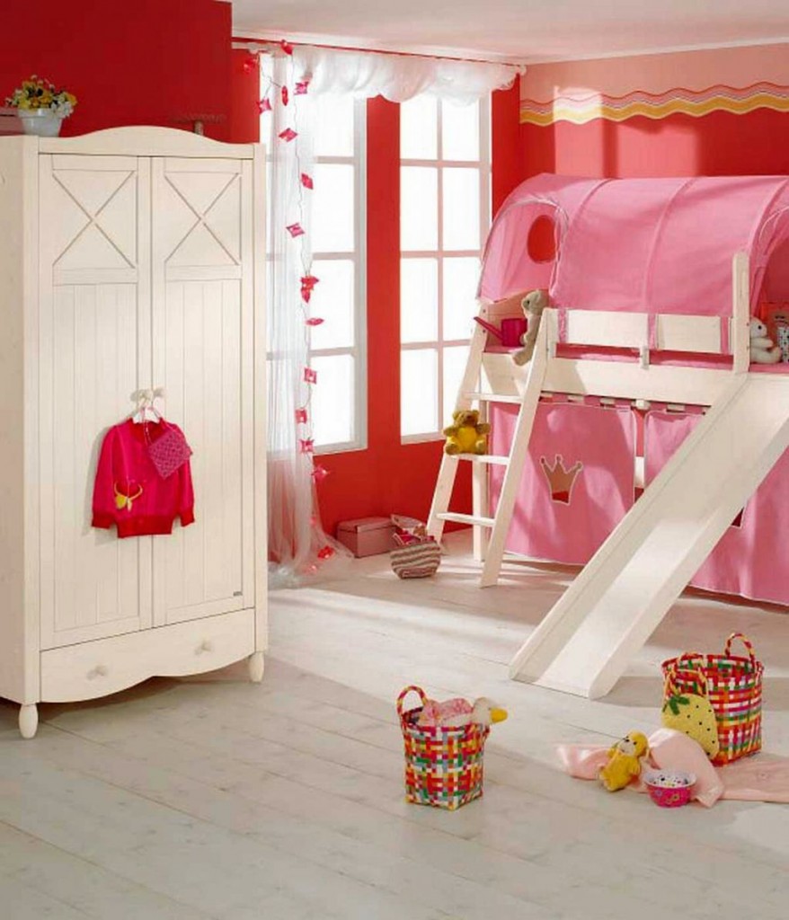 strawberry pink funky bunk beds
