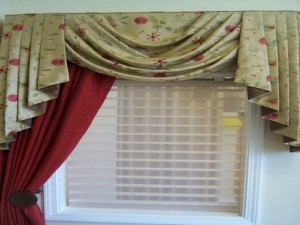 20 Beautiful Swag Valance Patterns to Sweeten Your Interior