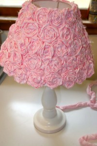 17 Lovely Rosette Lamp Shade Design Ideas