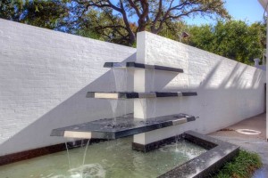 17 Modern Water Feature Designs For Your Garden