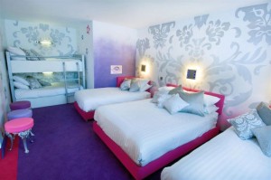 18 Funky Bedroom Ideas That Perfectly Fit Young Teenagers