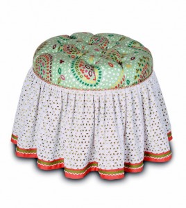 18 Appealing Skirted Vanity Stool Designs
