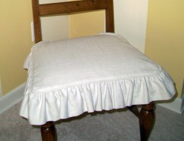 18 Appealing Skirted Vanity Stool Designs